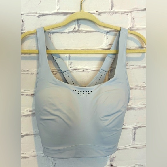 Athleta | Intimates & Sleepwear | Athleta Phenomena Bra 36 Dd Light ...